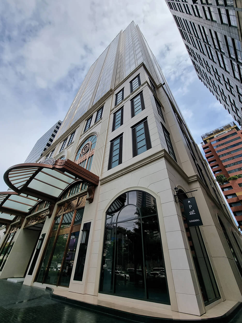 Kronos Sathorn Tower - Vasco Stones